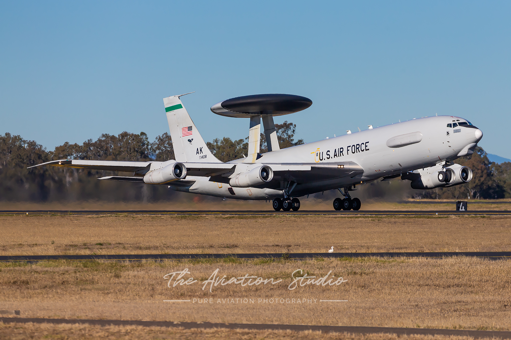 USAF E-3 Sentry Visits RAAF Base Williamtown - The Aviation Studio